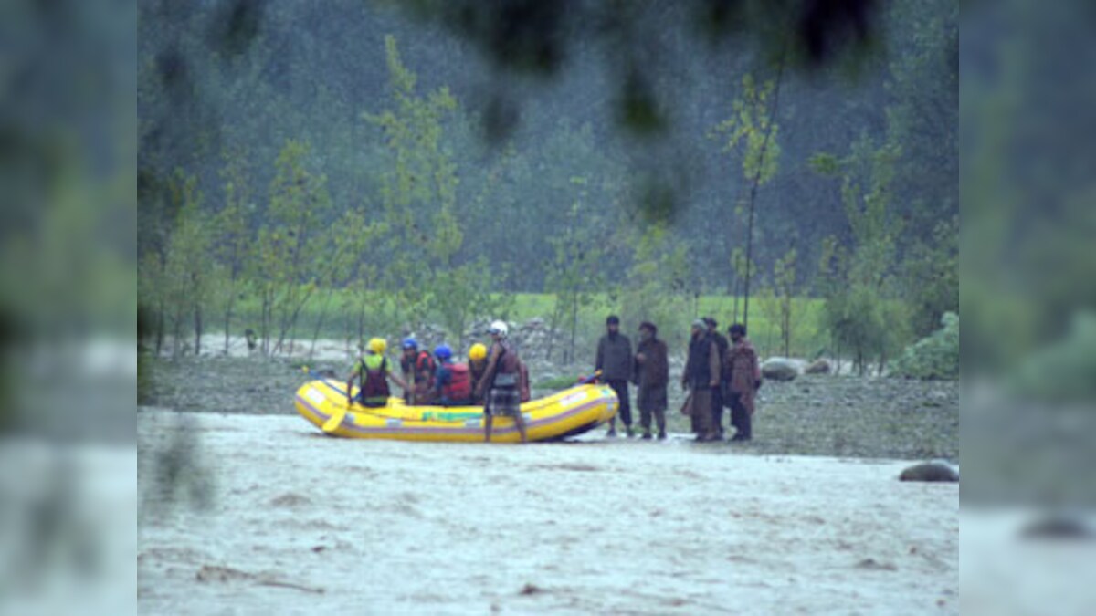 Kashmir Floods 13 Bodies Found In Srinagar Death Toll At 200 Firstpost