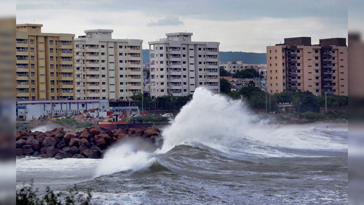 Photos: Visakhapatnam worst-hit as Cyclone Hudhud hits Andhra, Odisha ...