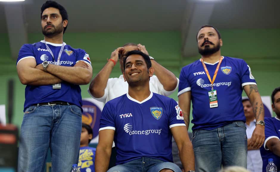 Photos: When MS Dhoni showed that he hasn't lost his goalkeeping touch ...