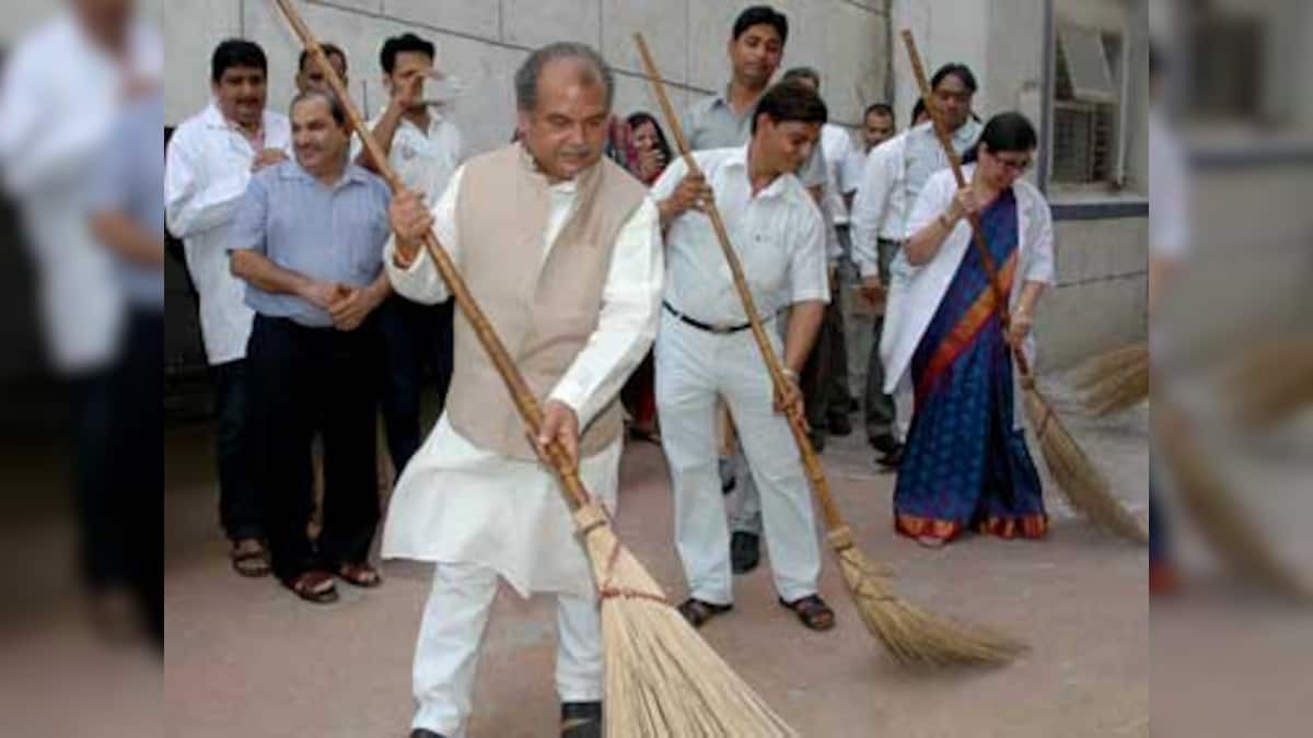 PM Modi's Clean India campaign to start today; 31 lakh employees to ...