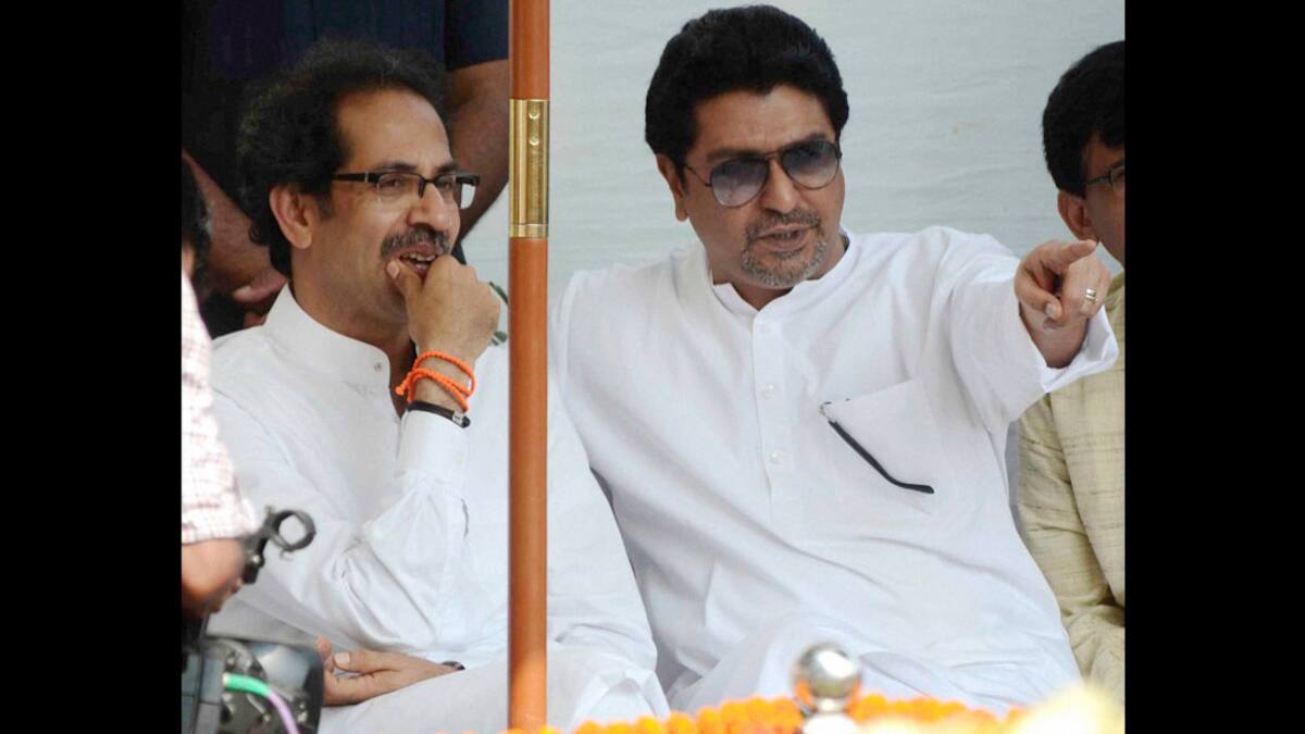 Raj, Uddhav come together on Bal Thackeray's 2nd death anniversary ...