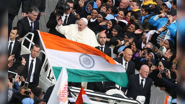 Photos: India get two new saints, Father Chavara and Sister Euphrasia ...