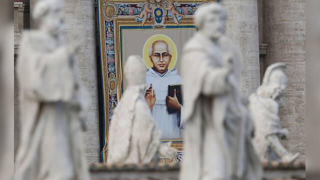 Photos: India get two new saints, Father Chavara and Sister Euphrasia ...