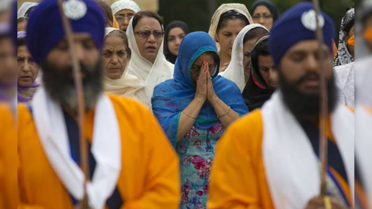 Sikhs in US feel vulnerable, join hands with Muslims to combat backlash – Firstpost