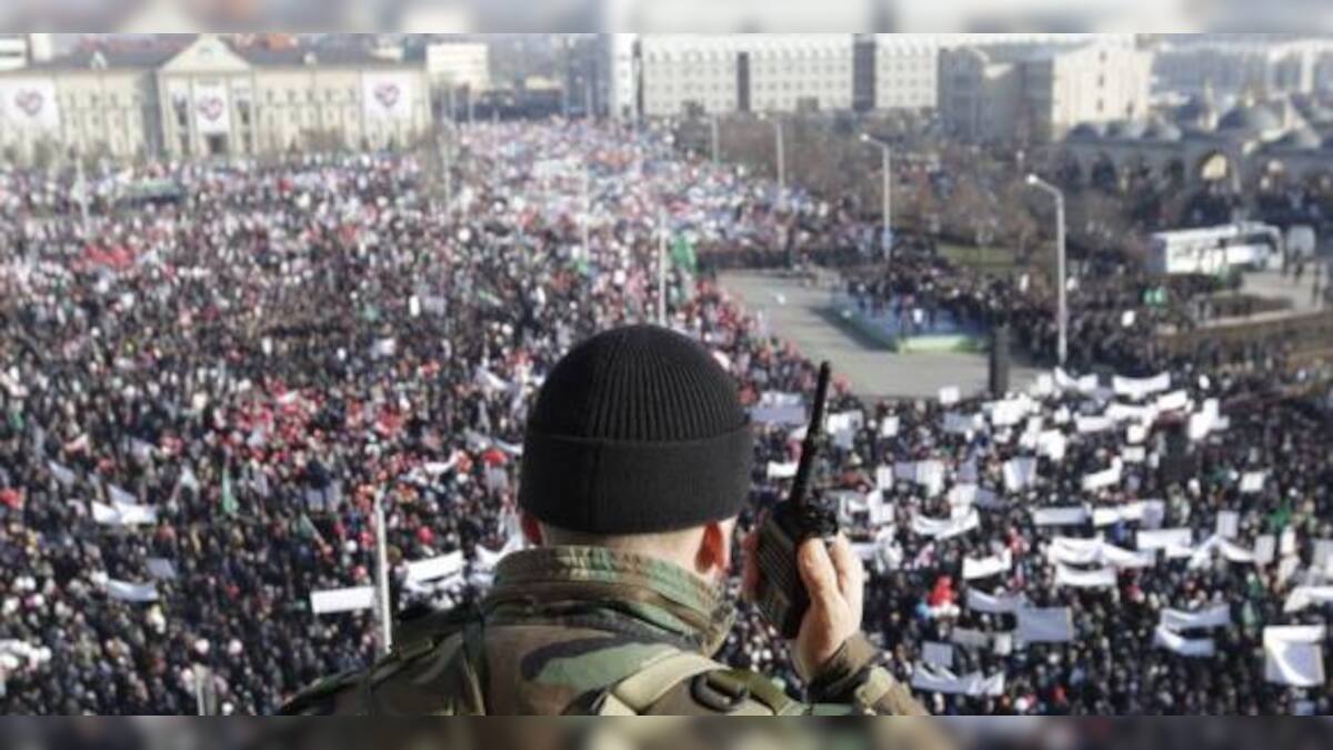 Hundreds of thousands protest in Chechnya against Mohammad cartoons ...