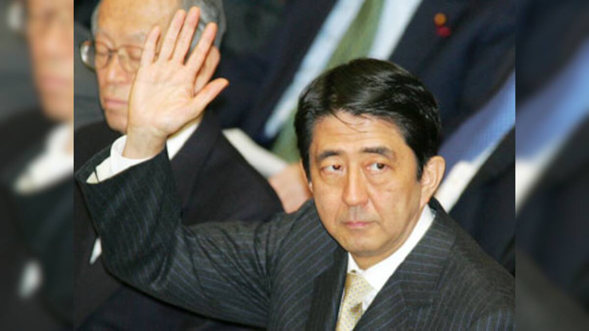 Shinzo Abe rushes home to take charge of Japan's IS hostage situation ...