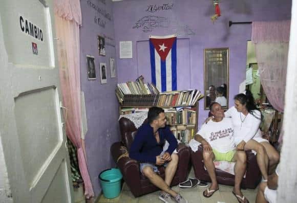 Cuban dissidents out of prison but not entirely free – Firstpost