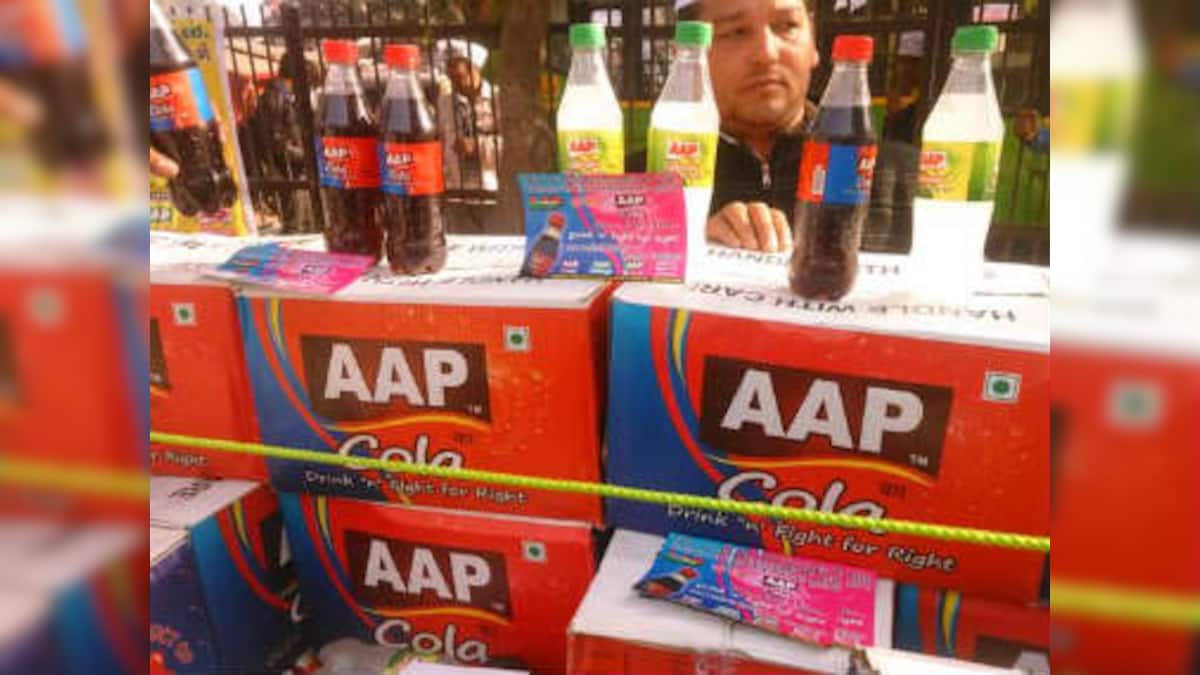 Kejriwal's swearing-in: At Ramlila maidan, 'AAP cola' is the drink for ...