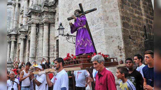 From Cuba to India: Here's a look at the holy week processions of ...