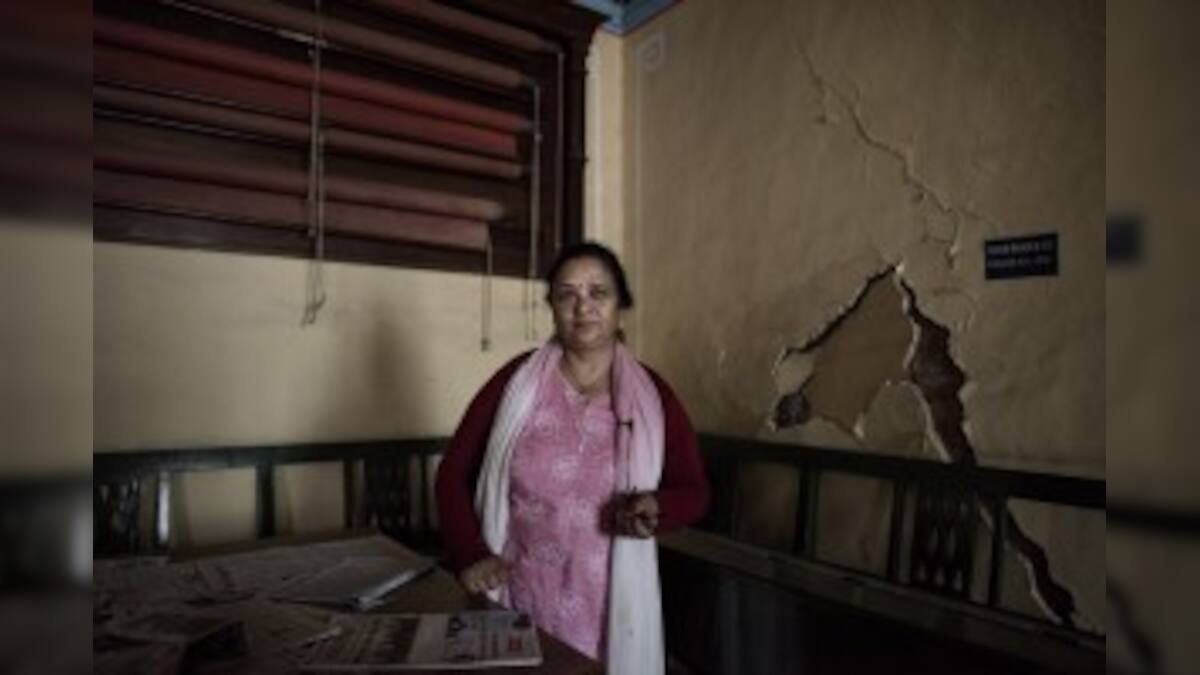 Nepal quake leaves century-old Kaiser library in ruins, over 9000 books ...