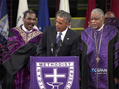 Watch Obama Sings Amazing Grace In Eulogy For Those Who Died In