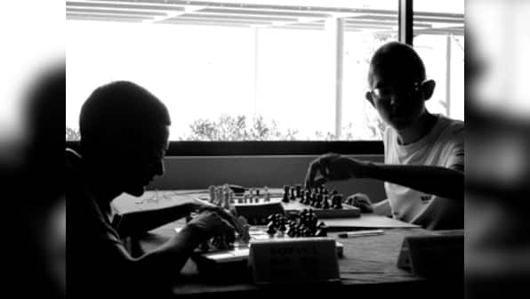 Algorithms review: Inspiring story of three blind chess players and ...