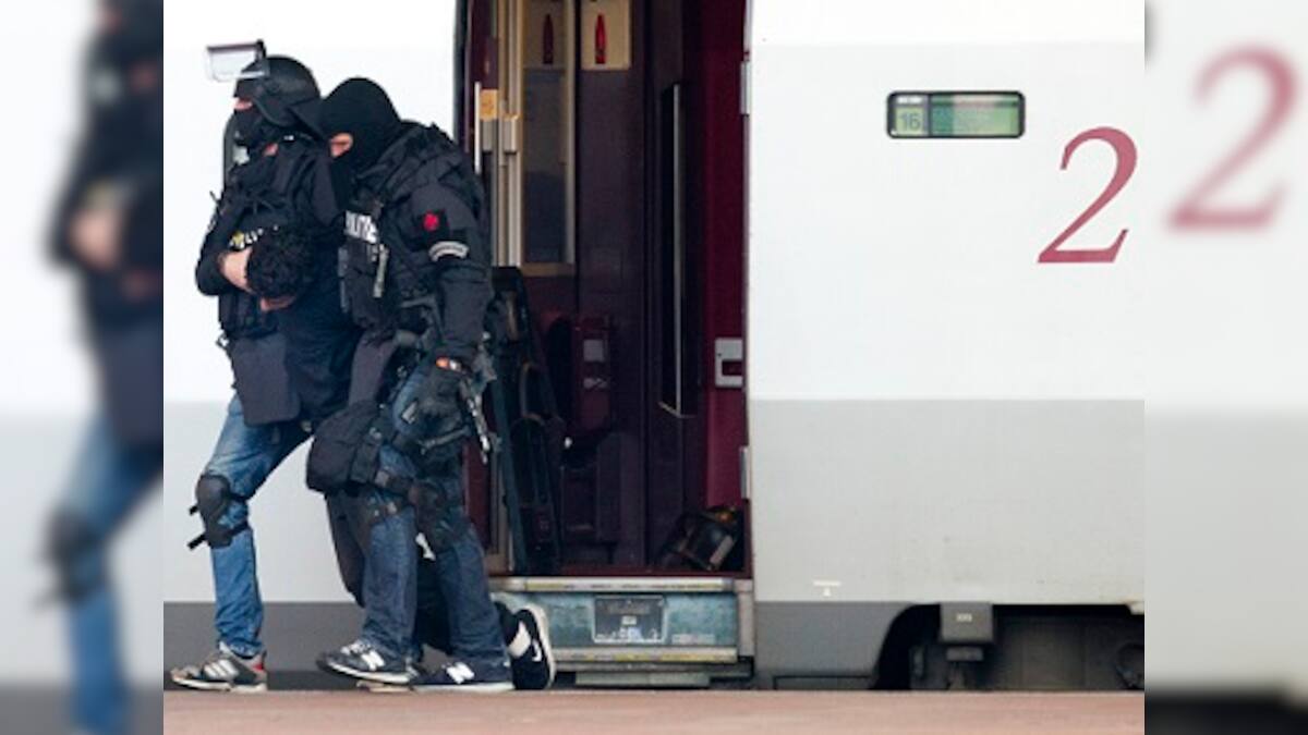 Dutch police evacuate Paris-bound train in Rotterdam, arrest man who ...