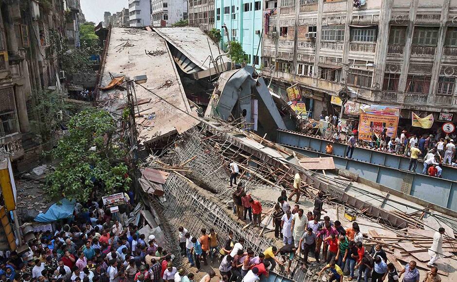 Flyover collapses in Kolkata: Army, NDRF teams race against time to ...