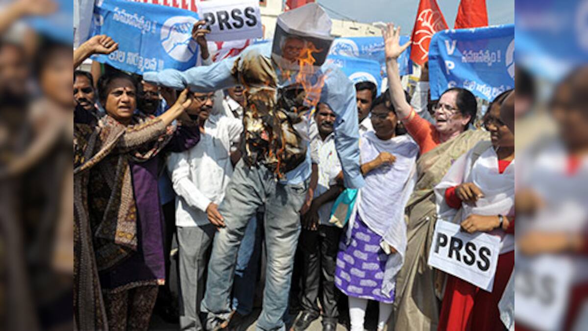 Hyderabad university row: Students return to classes, 40 faculty ...
