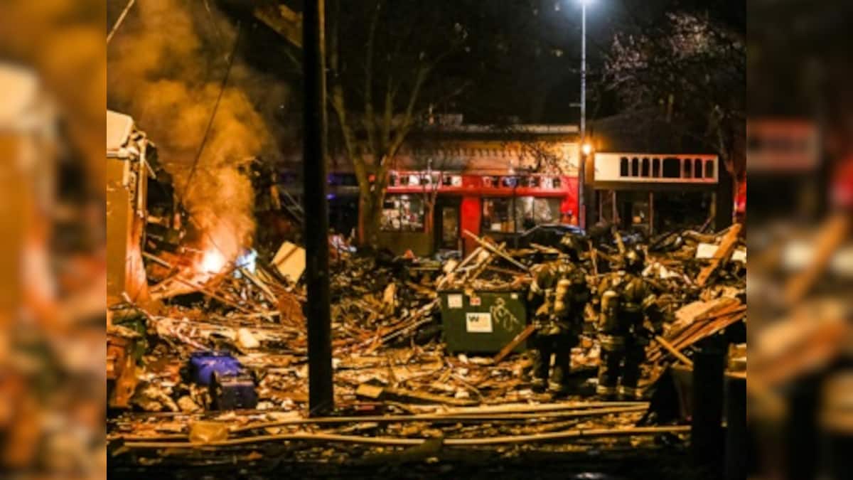 Explosion rocks Seattle neighbourhood: Nine firefighters injured ...