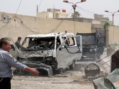 Tragedy strikes Syria: Eight killed as car bomb explodes near Shiite ...