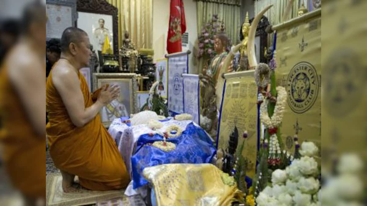 Golden touch? Buddhist temple in Bangkok now a venerated site for ...