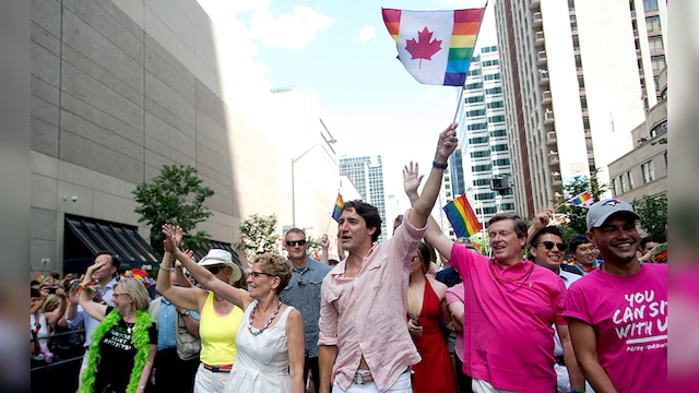 Justin Trudeau Becomes First Canadian Pm To March In Torontos Pride Parade Firstpost