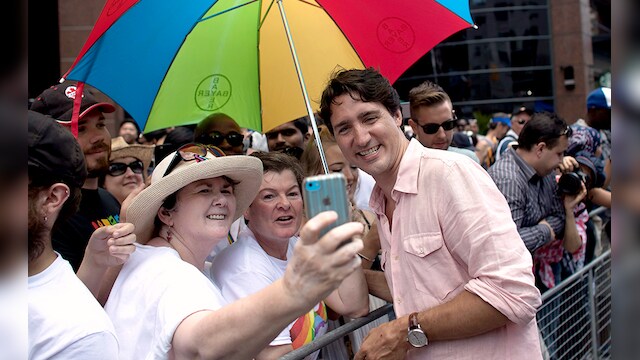 Justin Trudeau Becomes First Canadian Pm To March In Torontos Pride Parade Firstpost