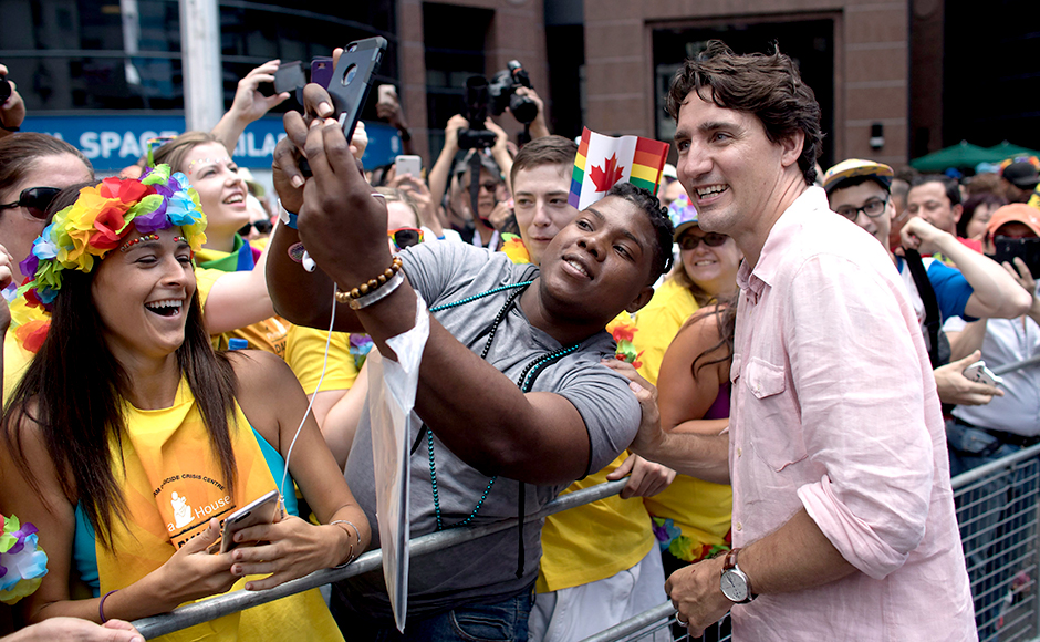 Justin Trudeau Becomes First Canadian Pm To March In Torontos Pride Parade Firstpost