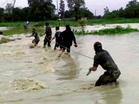 Assam floods: Drinking water scarcity causes major health hazard in ...