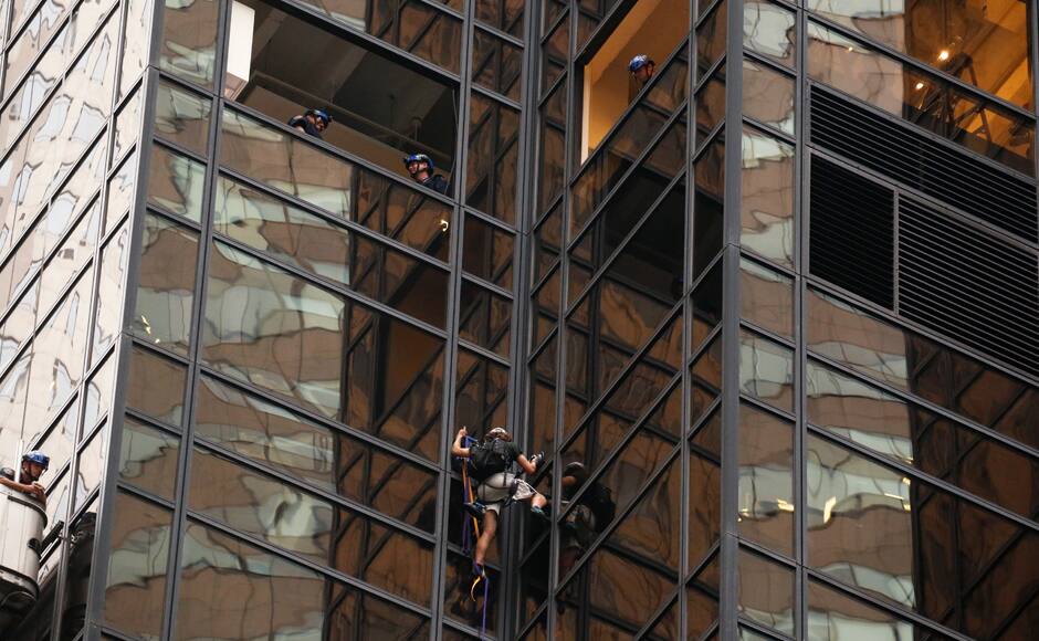 New York: Man scales Trump Tower to meet The Donald, gets arrested ...