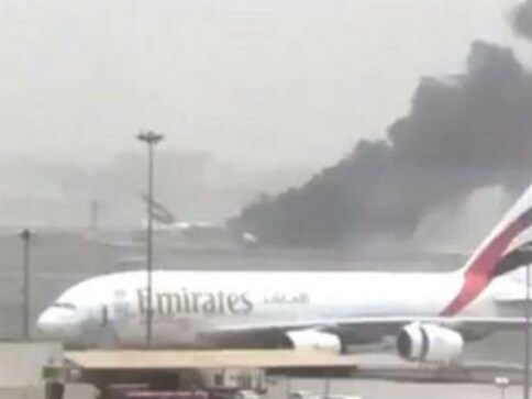 Emirates flight EK521 from Thiruvananthapuram crash lands at Dubai ...