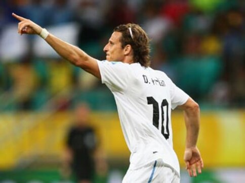 Ex-Manchester United star Diego Forlan excited about ISL, targets play ...