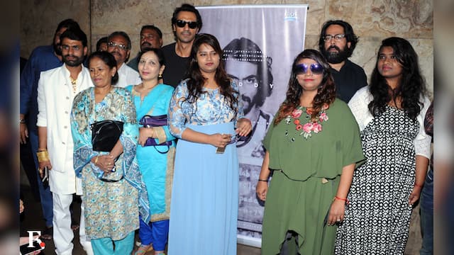 At the teaser launch of Daddy; Arjun Rampal poses with Arun Gawli's ...