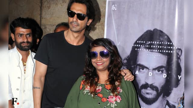 At the teaser launch of Daddy; Arjun Rampal poses with Arun Gawli's ...