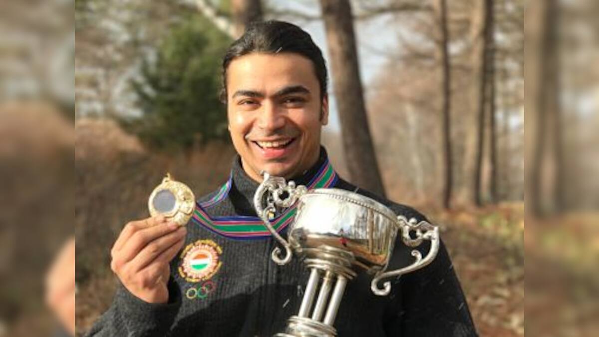 India's Shiva Keshavan braves injury to clinch gold at Asian Luge ...