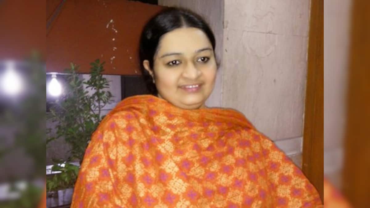 Jayalalithaa's niece Deepa Jayakumar announces entry into politics on ...