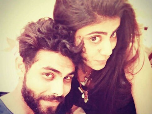 Ravindra Jadeja, wife Reeva Solanki involved in car accident in ...