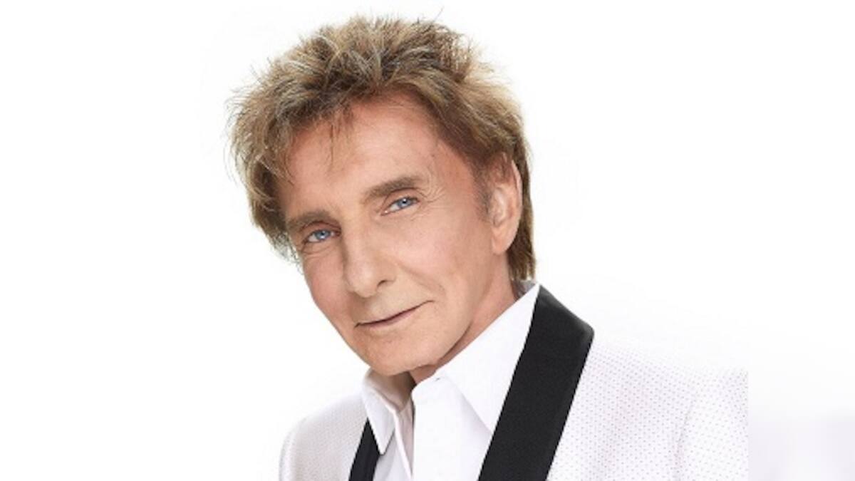 Barry Manilow comes out as gay at the age of 73; singer recently ...
