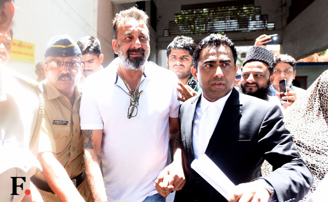 Photos : Sanjay Dutt appears before Andheri Court; arrest warrant ...