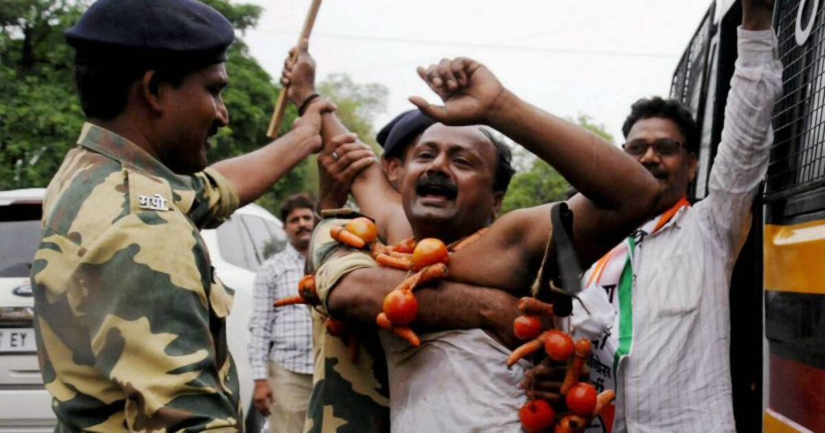 Farmers' strike: Maharashtra govt announces loan waiver; agitations ...