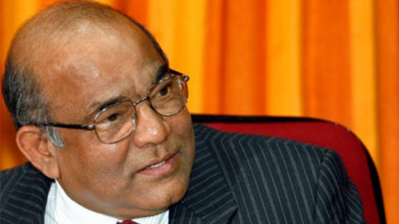 Former RBI chief YV Reddy wants govt to take steps to curb black market ...