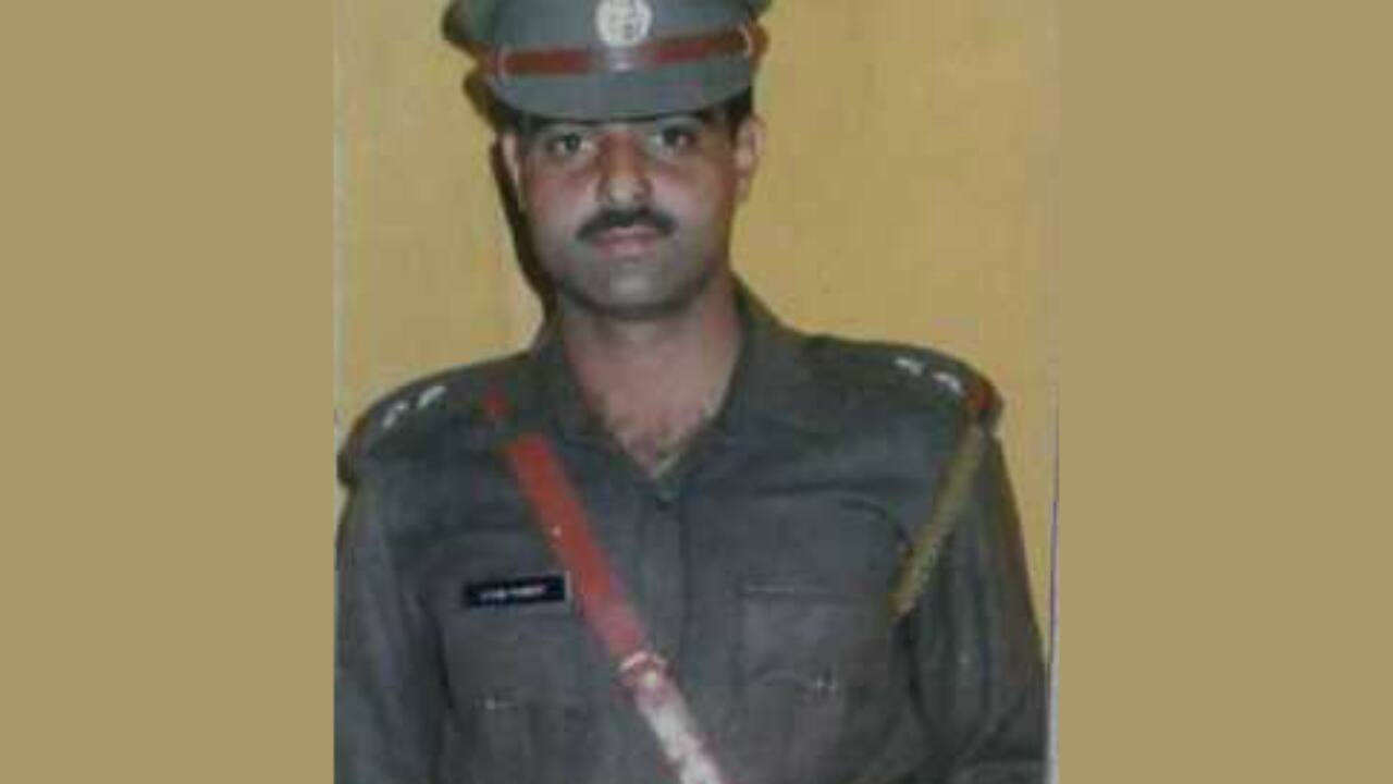 DSP Ayub Pandith lynched in Srinagar: Incident echoes Kashmir's history ...