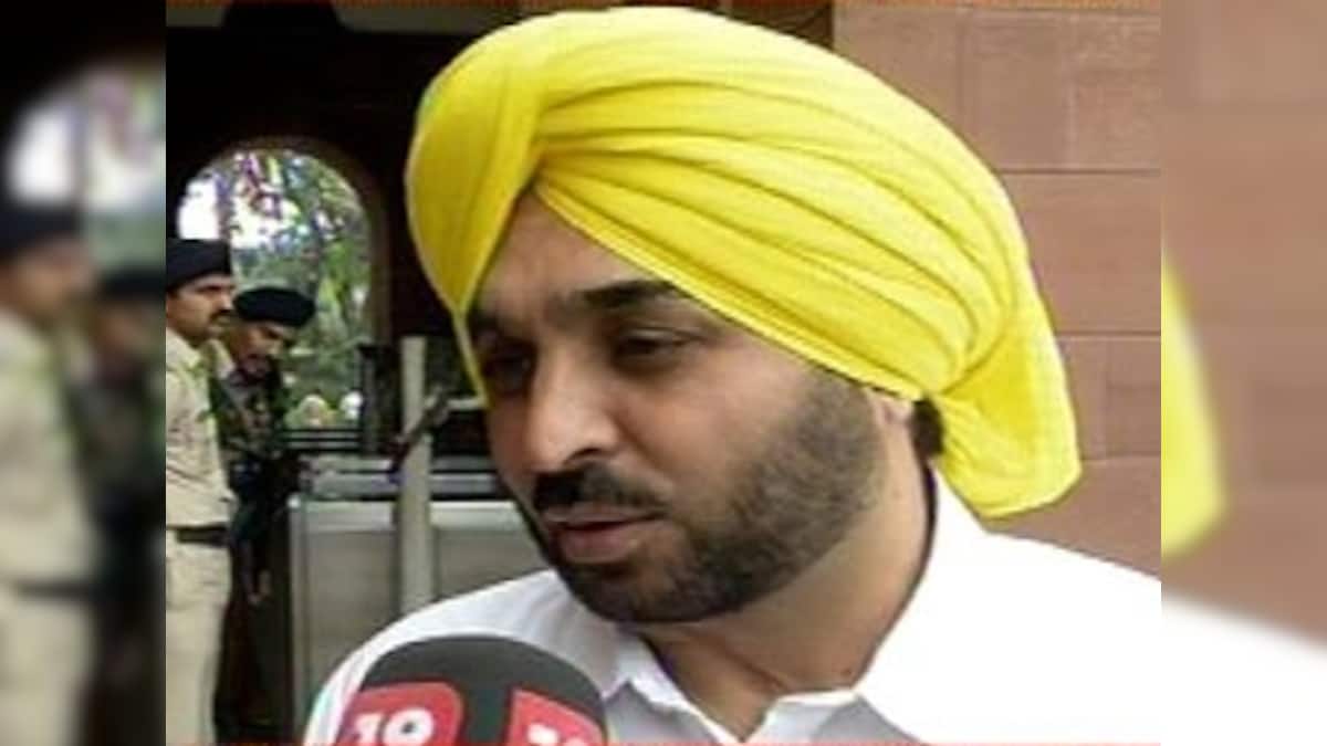 AAP's Bhagwant Mann lashes out at Amarinder Singh over deteriorating law and order situation in ...