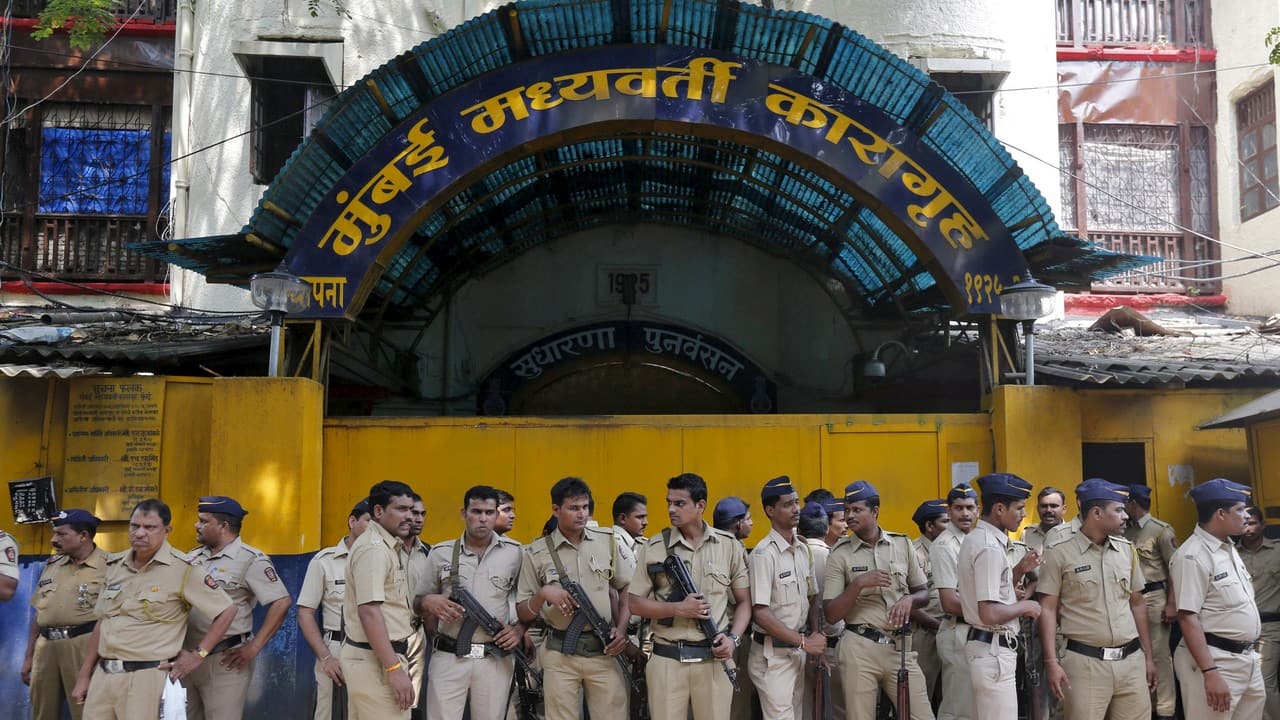 Byculla jail inmate death: DIG withdraws from probe after her WhatsApp ...