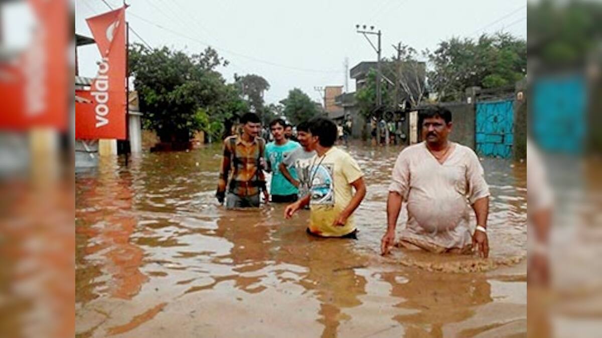 Gujarat floods: Heavy rains kills three as IAF, NDRF join rescue ...