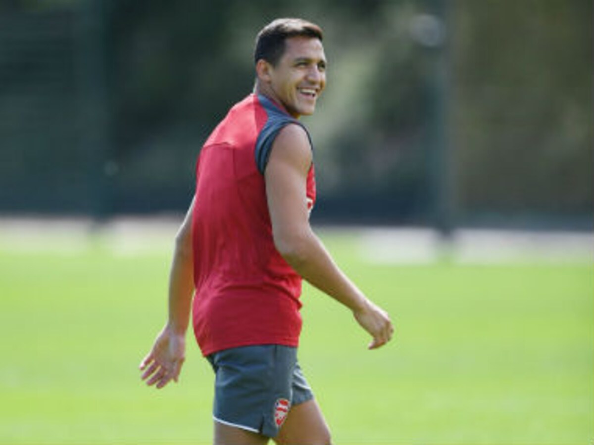 Alexis Sanchez Arsenal Training