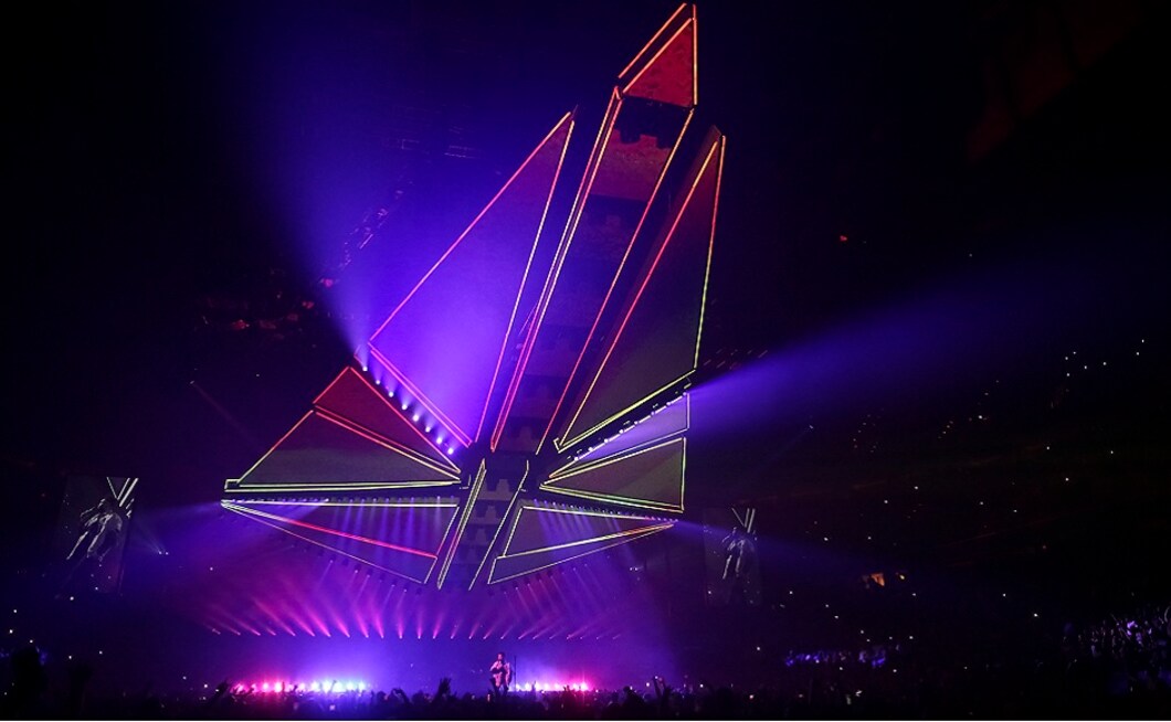 The Weeknd delivers an electrifying performance at Washington concert ...