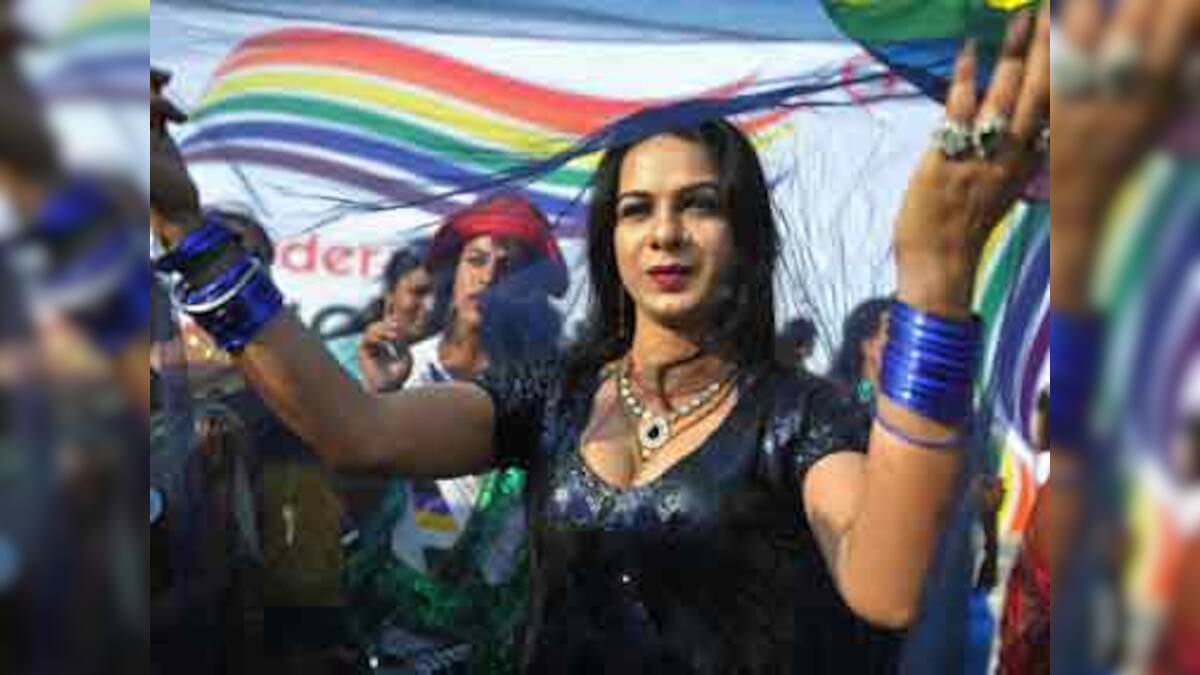 Transgenders in Pakistan can use their guru's name in place of parents ...