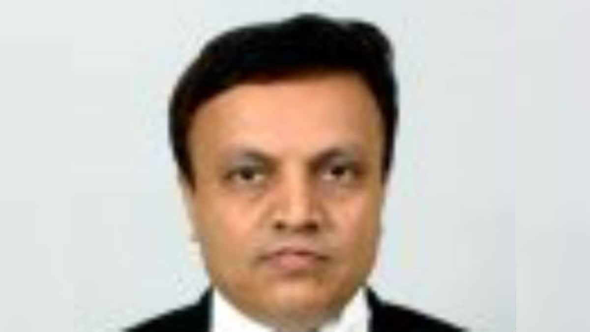 Jayant Patel, who ordered CBI probe into Ishrat Jahan encounter case ...