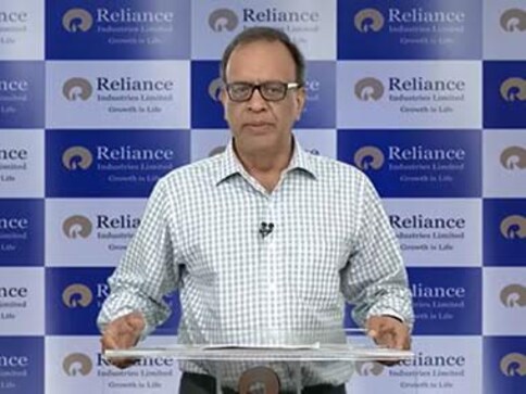 Reliance Industries Q2 net up 12.5% at Rs 8,109 cr; watch CFO Alok ...