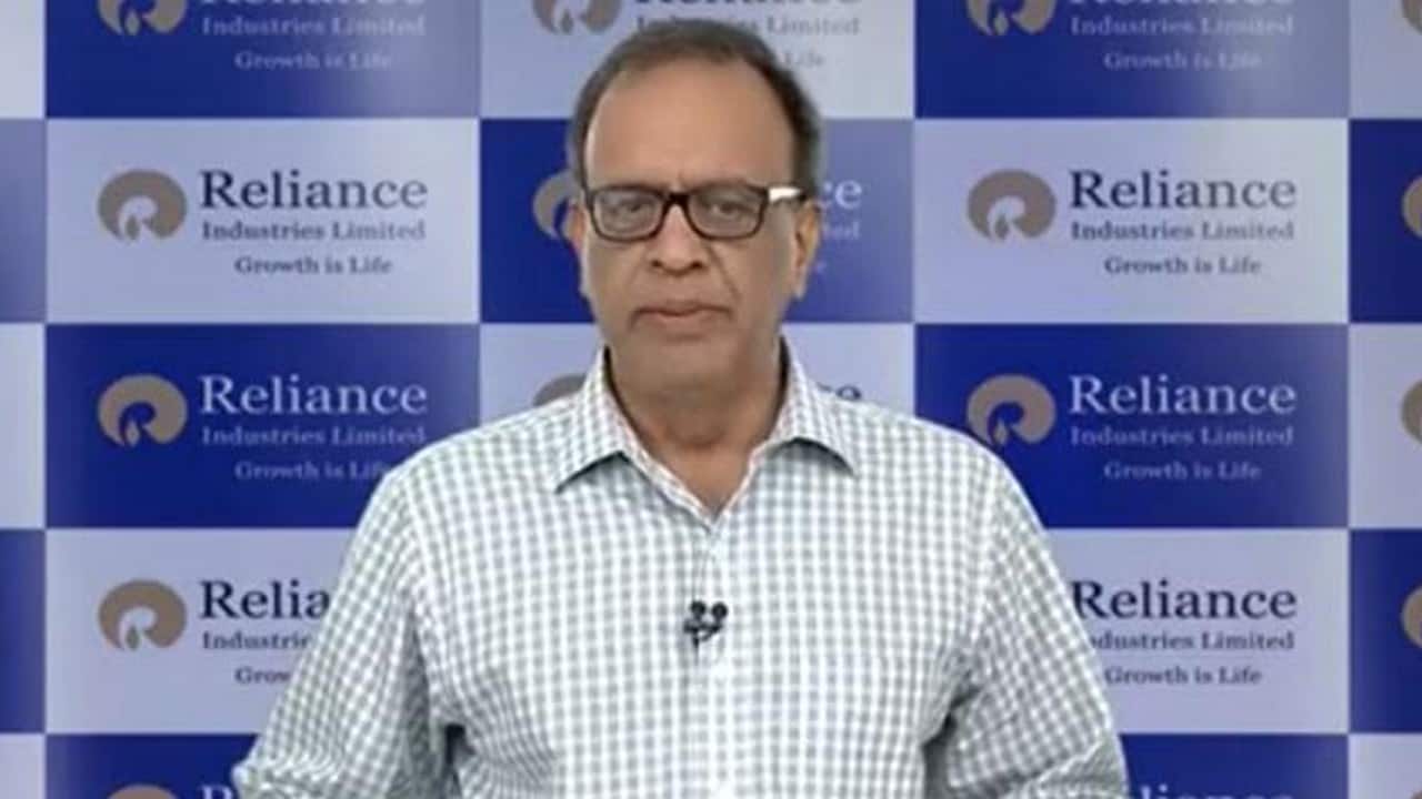Reliance Industries Q2 net up 12.5% at Rs 8,109 cr; watch CFO Alok ...