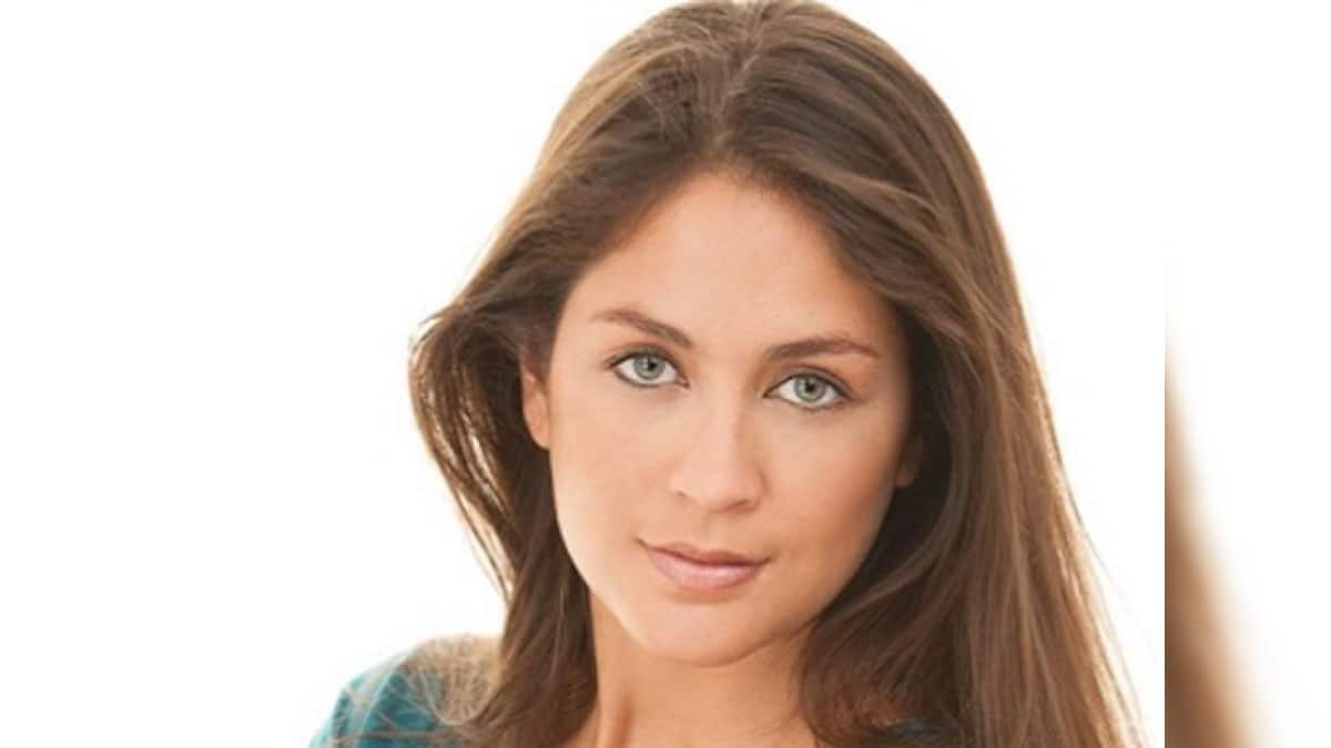 Harvey Weinstein row: Dominique Huett first actress to file lawsuit ...