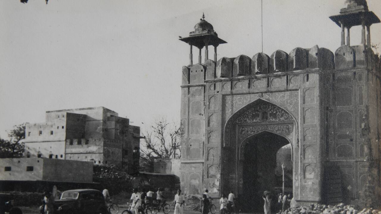 Jaipur Municipal Corporation makes singing national anthem and song ...